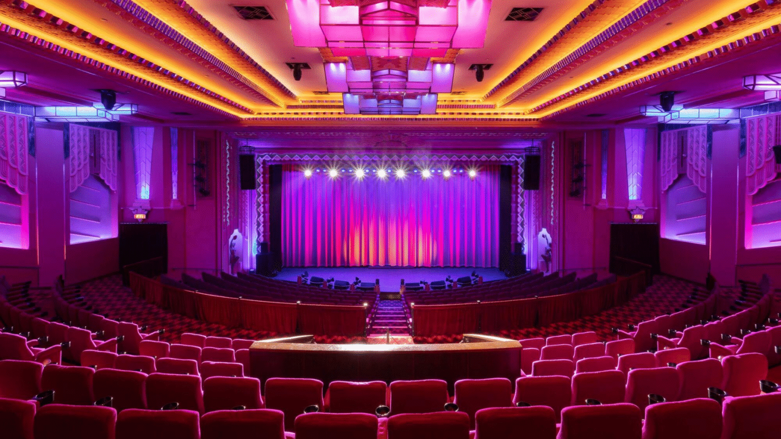 Discover the most beautiful cinemas in Sydney - Sydney Travel Guide