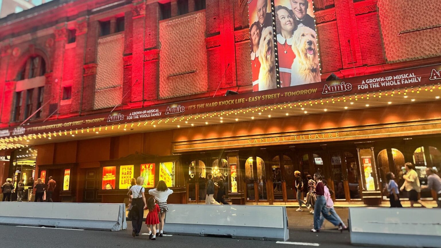 Annie musical review: the new Sydney show really is different - Sydney ...
