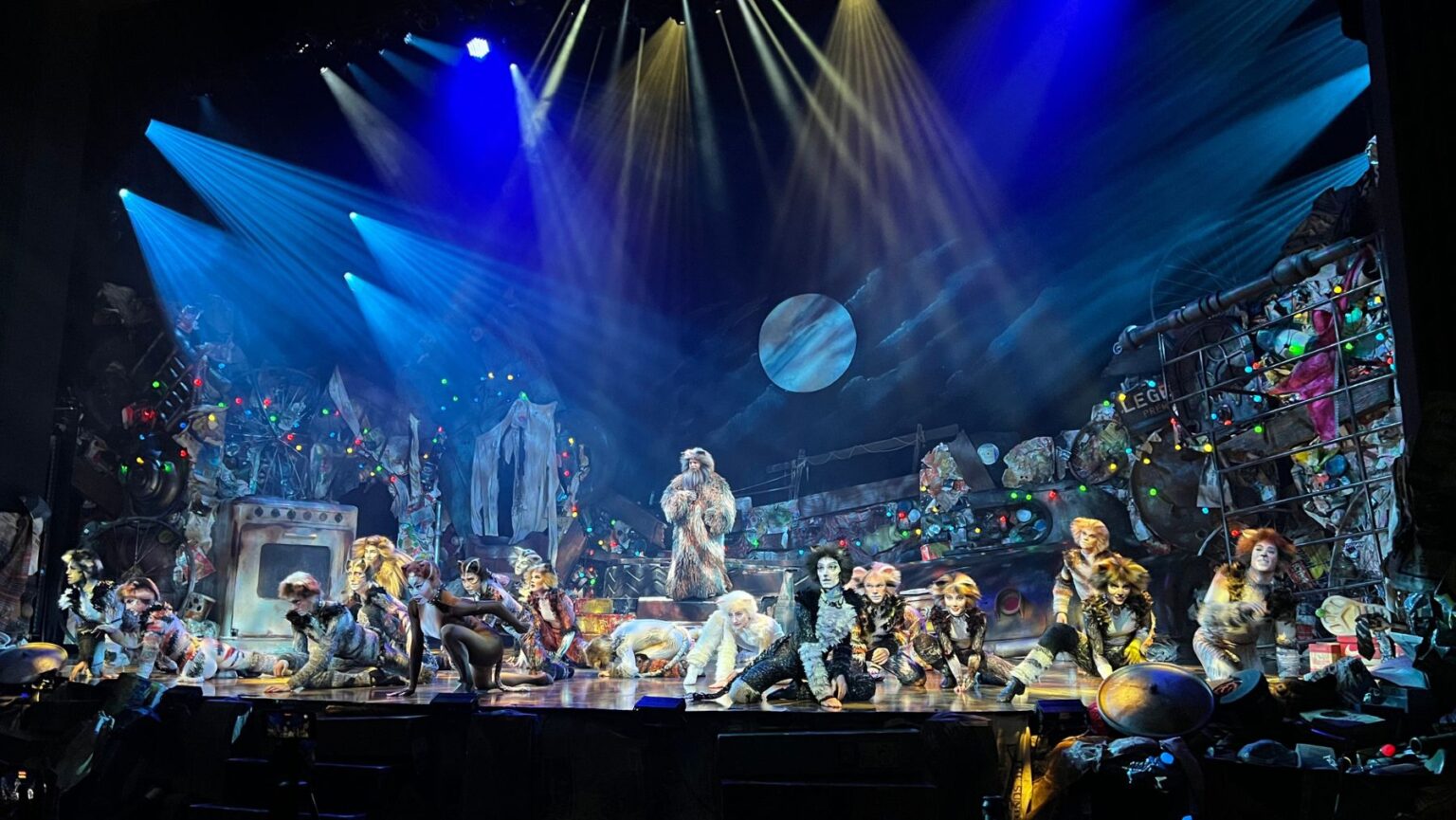 Todd McKenney sagt, seine Rolle in „Cats“ sei die Rolle, für die er ...