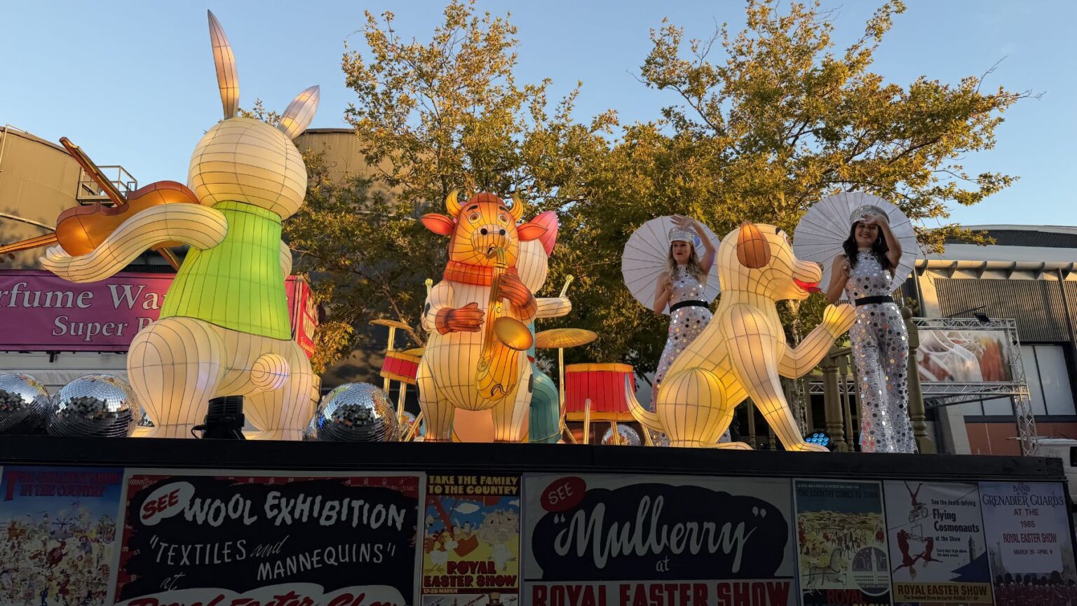 FIRST LOOK: Sydney Royal Easter Show after dark comes alive - Sydney ...